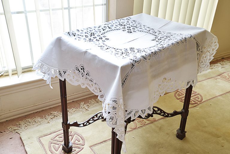 Old Fashions Battenburg Lace – The Tablecloth Store